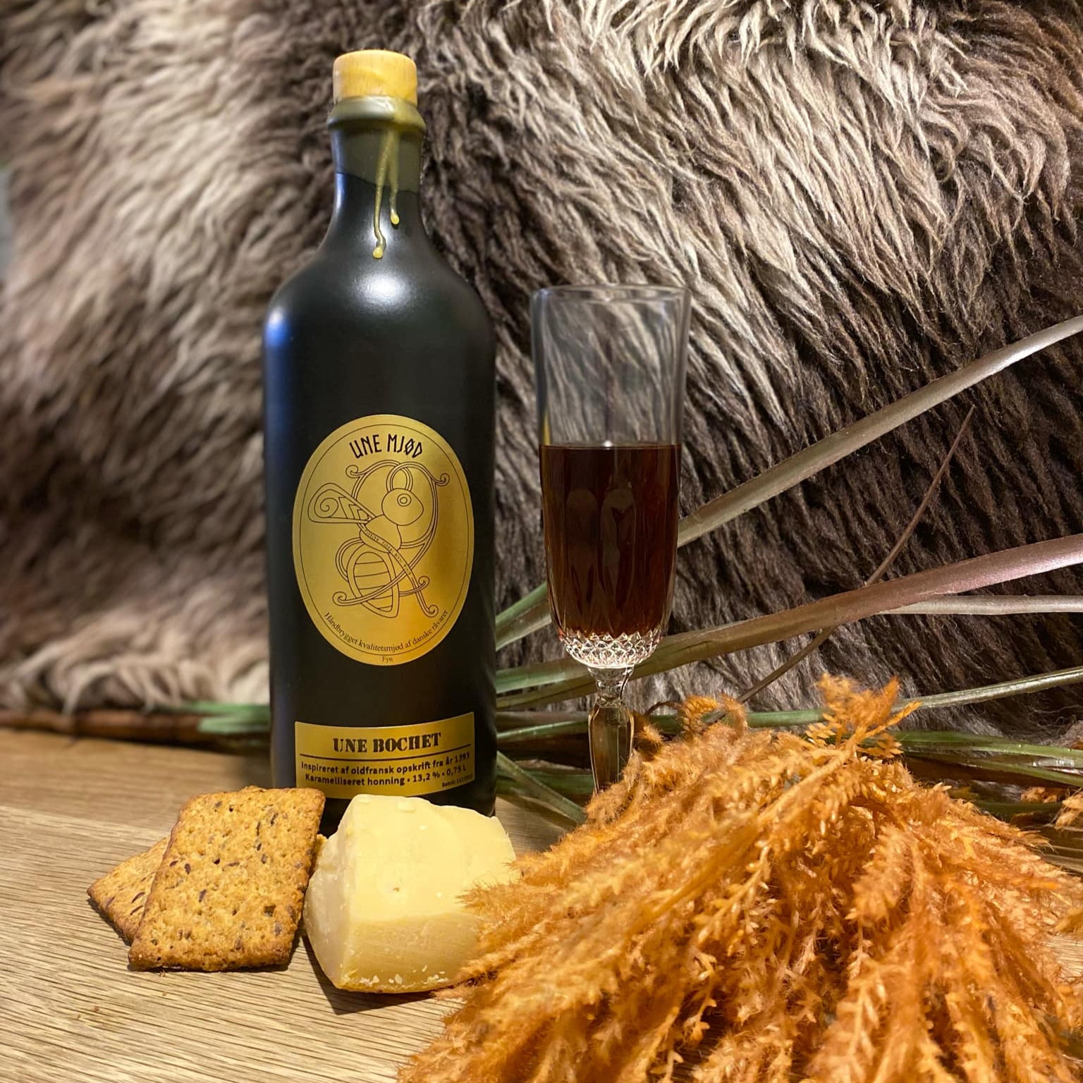 Une – Bochet 13,2% 0,75L | Inspireret af en fransk opskrift fra 1393